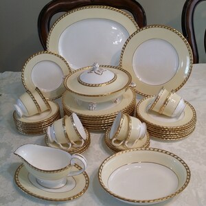 Minton 1793 Commodore Pattern, 46 Pc. Antique Dinner Set for 8 Plus ...