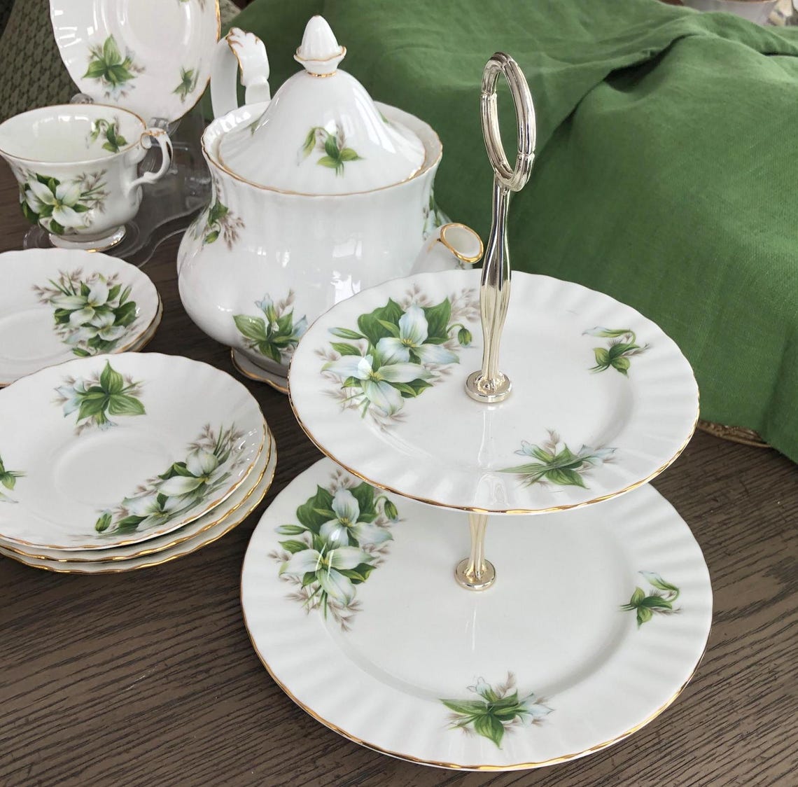 Royal Albert Trillium Vintage Tea Set, Large Teapot, Two Tier Cake ...