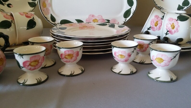 35pc Villeroy and Boch, Wild Rose Series Extensive Breakfast Service for 6. Wedding or Shower ...