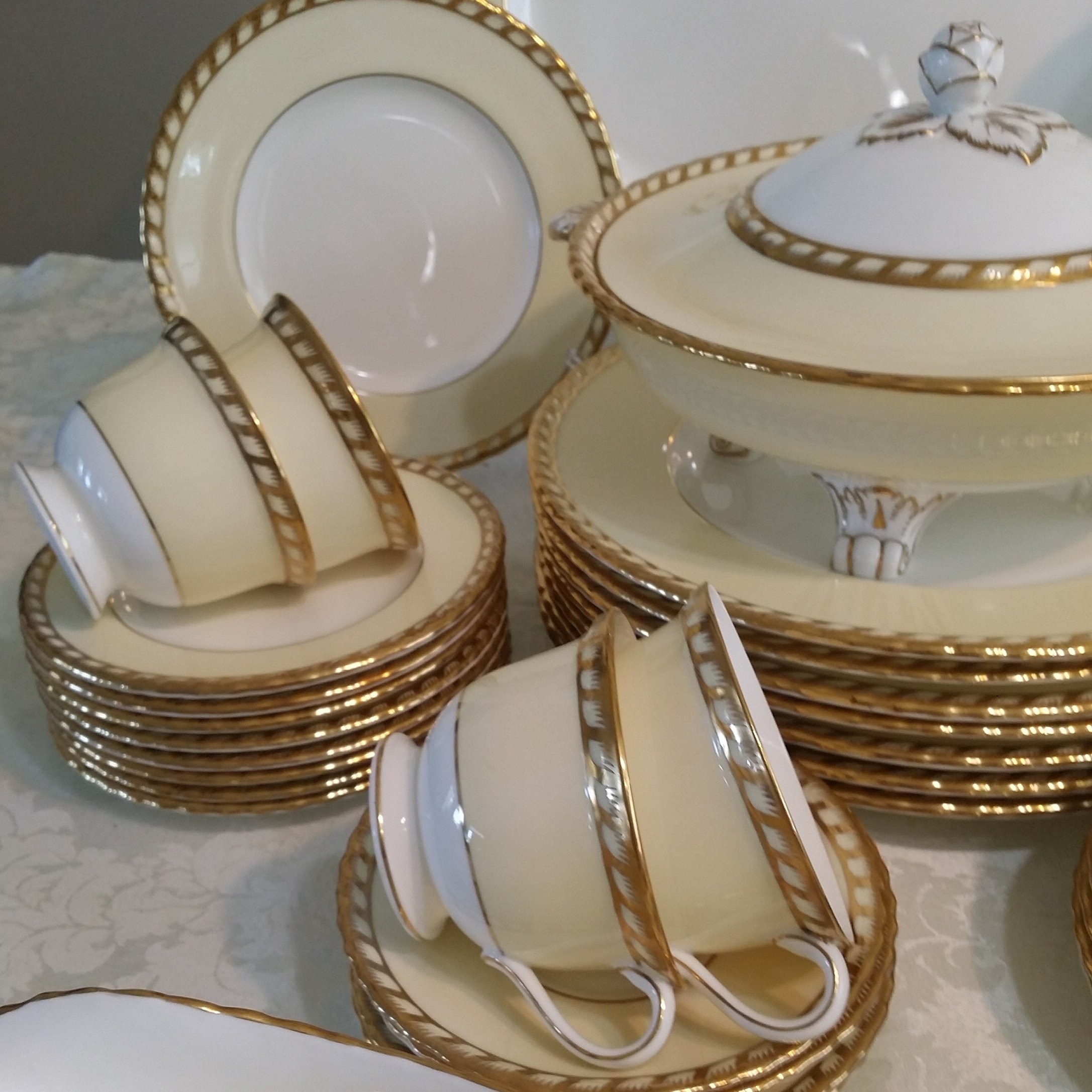 Minton 1793 Commodore Pattern, 46 Pc. Antique Dinner Set for 8 Plus ...