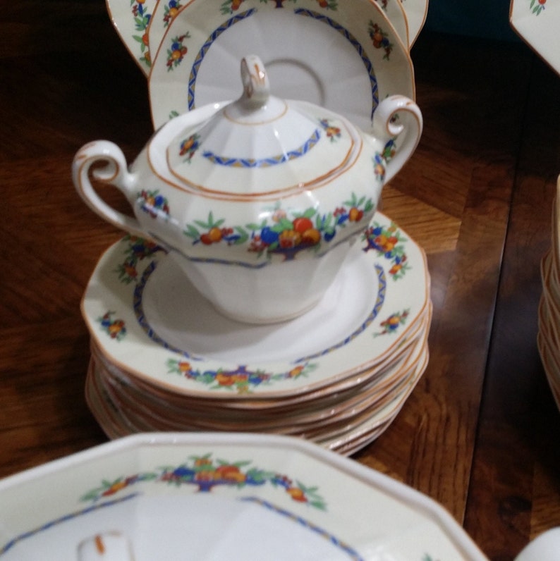 ART DECO, Myott, Sons & Co. Dinner Set for 12, 'dictator' Pattern 2176 ...
