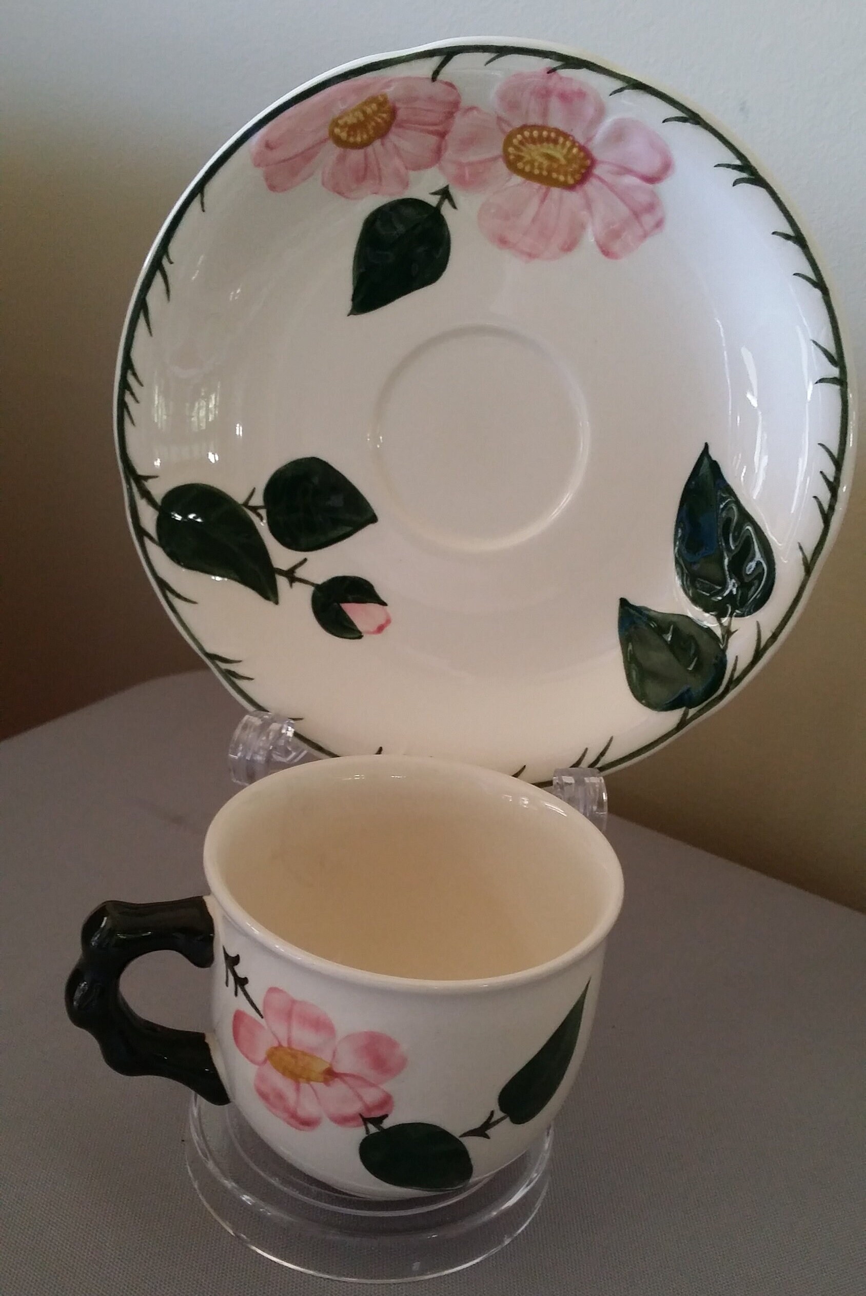 35pc Villeroy and Boch, Wild Rose Series Extensive Breakfast Service for 6. Wedding or Shower ...