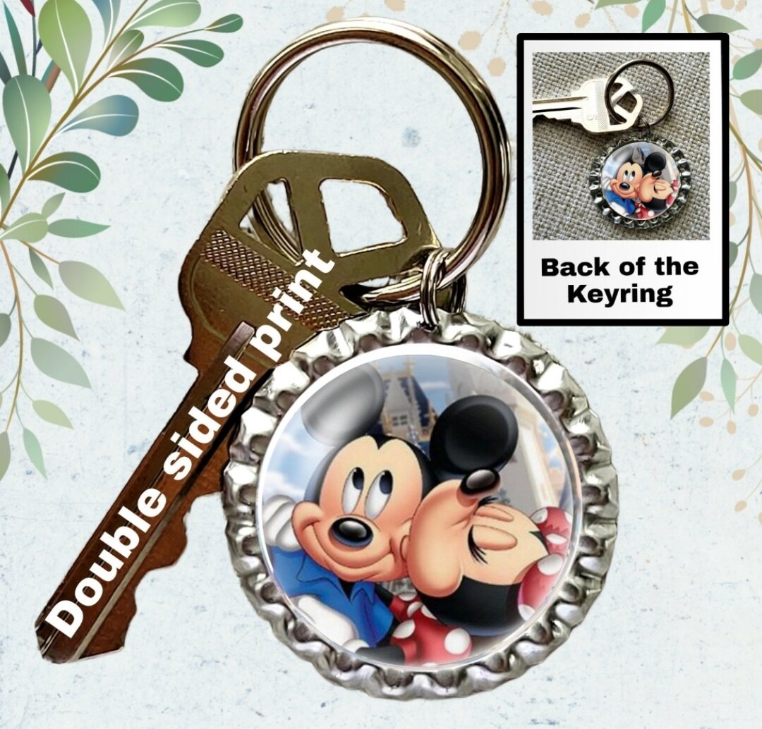 Minnie Mouse Kissing Mickey Mouse, Disney Bottlecap Keychain,keyring ...