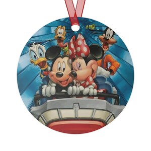 Mickey Mouse, Minnie Mouse, Donald Duck, Goofy and Pluto on Space ...