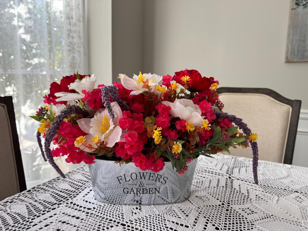 Spring Floral Centerpiece, Dining Table Centerpiece, Wildflower Floral ...