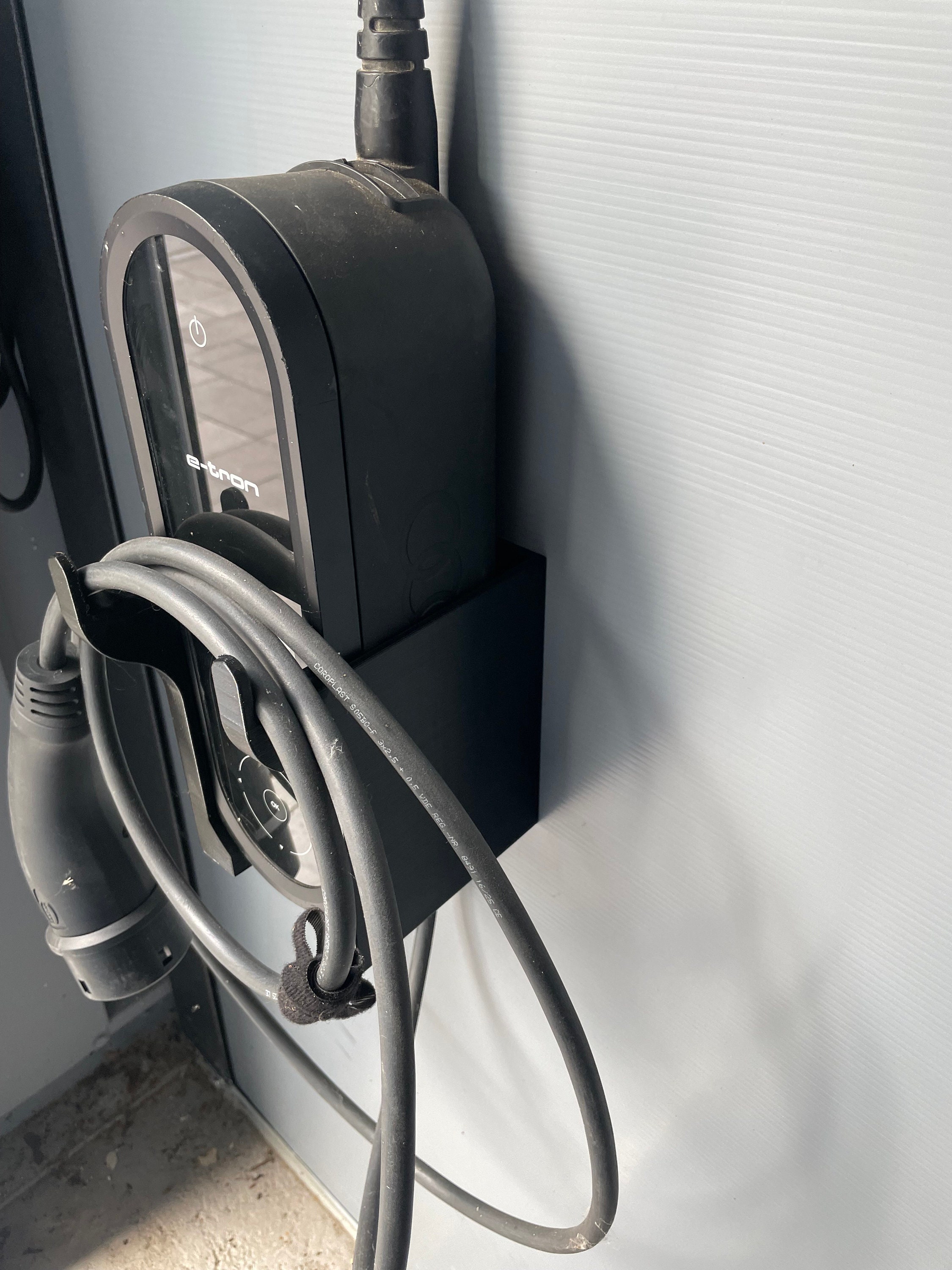 Audi Etron Holder Wall Mount Plug Type 2 EV Charger Cable Wallbox Evse ...