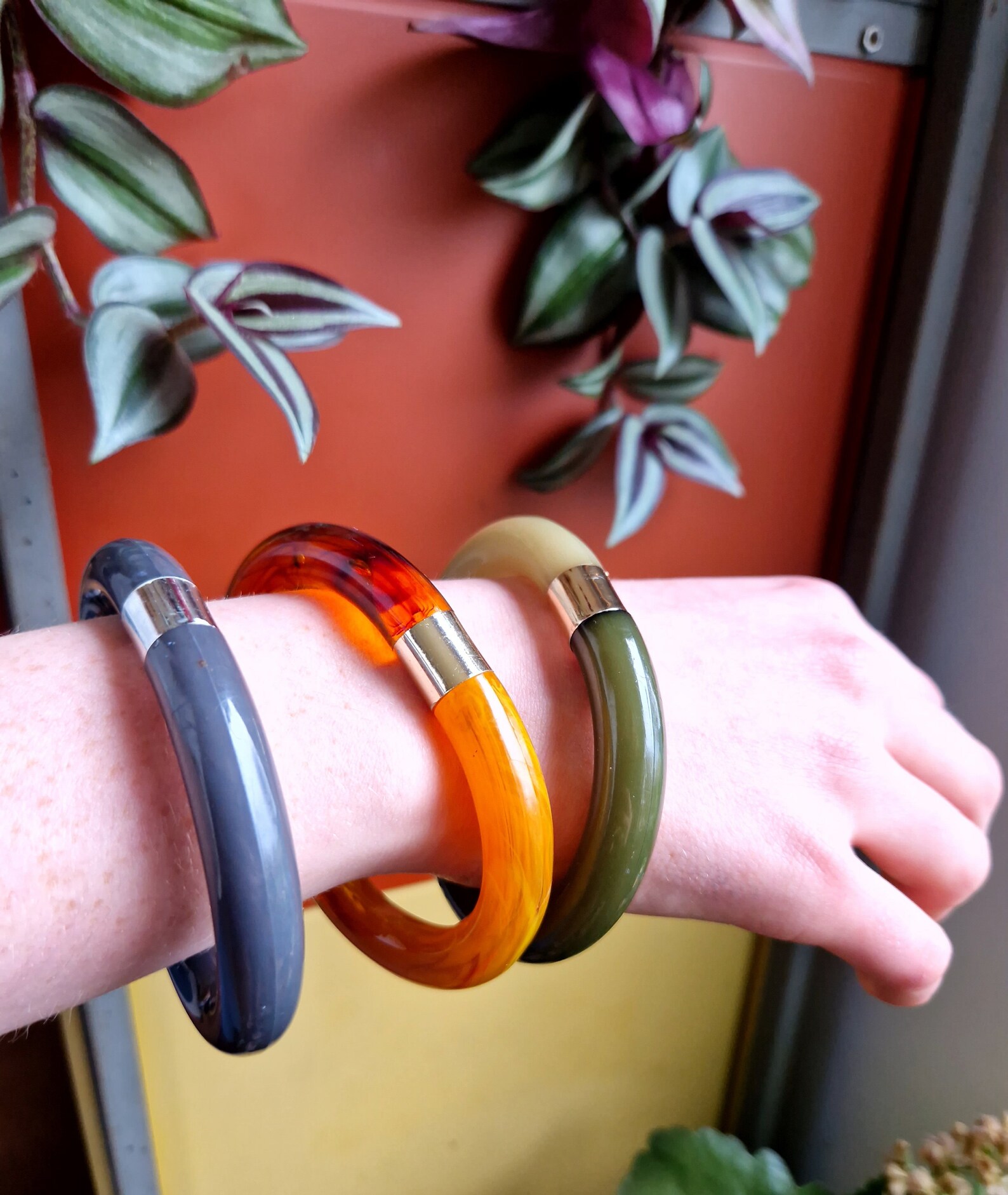 Plastic Vintage Fashion Brown Amber Grey Bangle Bracelet 70s 80s Set ...