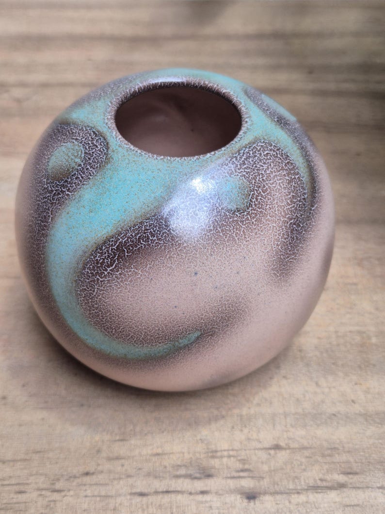 Vintage Zenith Gouda Holland Vase Design by Willem Stuurman: Mid ...
