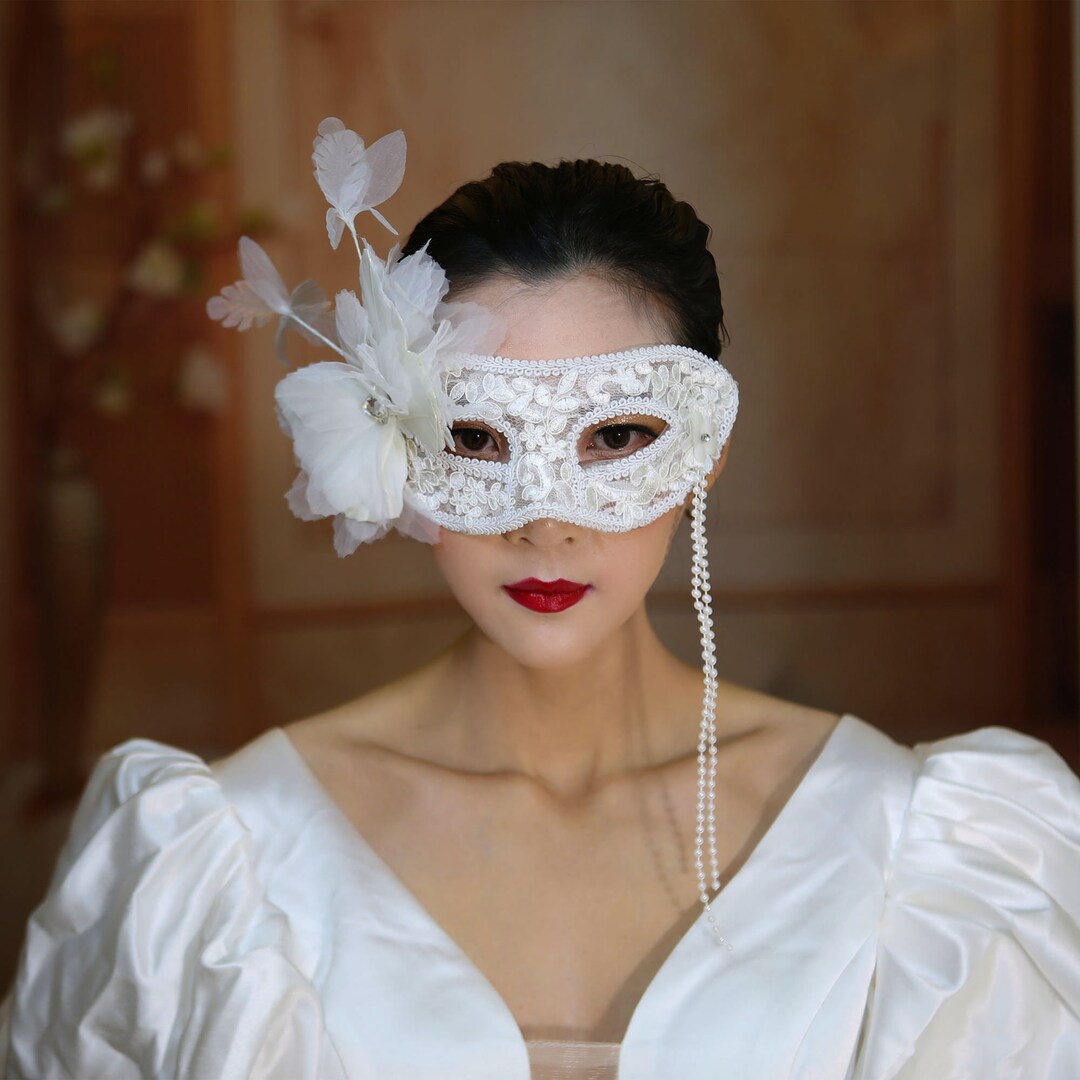 White Aesthetic Halloween Party Mask,wedding Decoration Mask,white ...