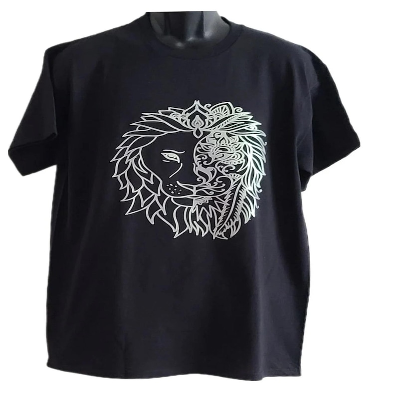 Roaring Lion Graphic T-shirt, Wild Animal Classic Tee, Everyday Casual ...