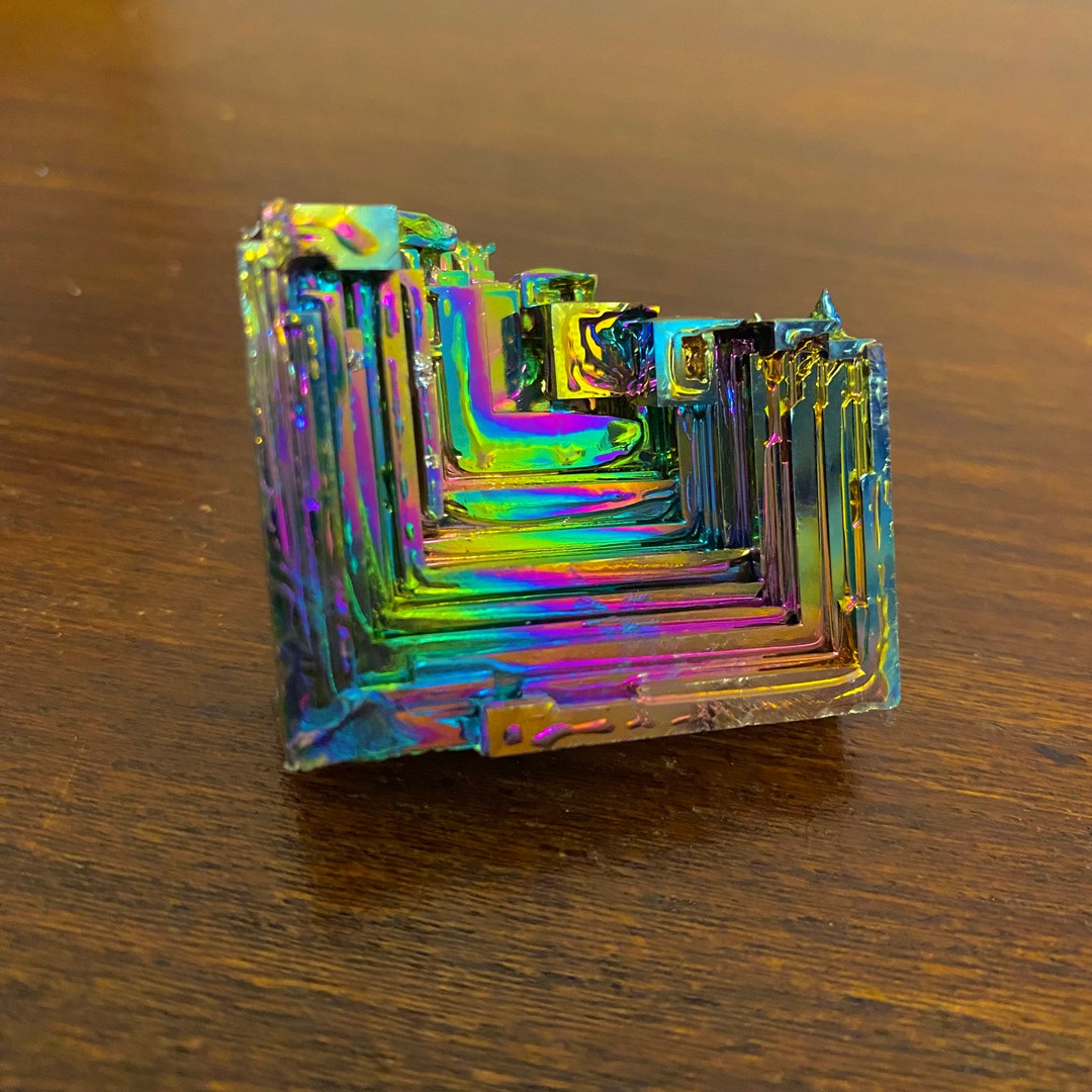 Beautiful Large Colorful Bismuth Crystal - Quantity - 1 - Size - 5.4cm ...