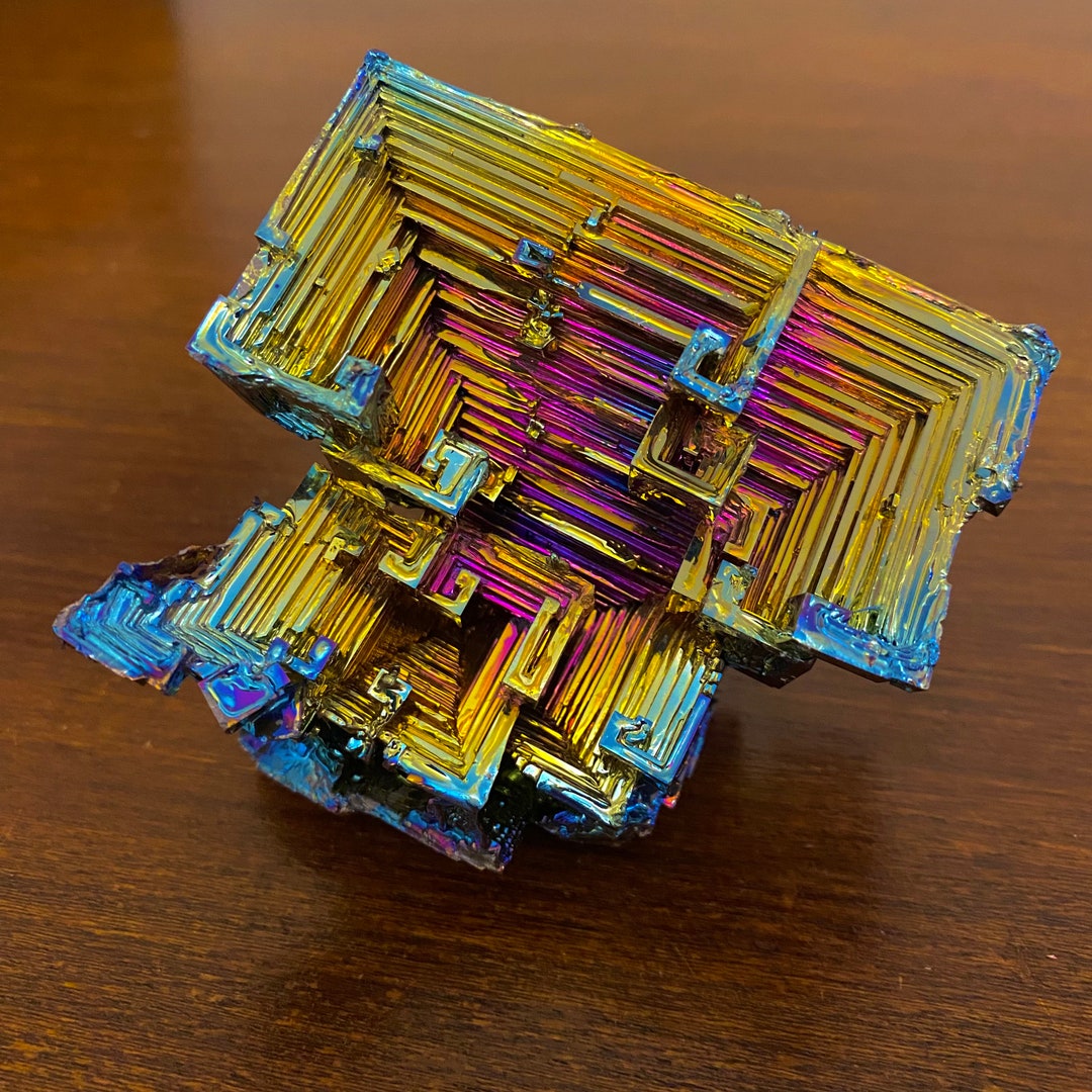 Beautiful Giant Colorful Bismuth Crystal - Quantity - 1 - Size - 10.3cm ...