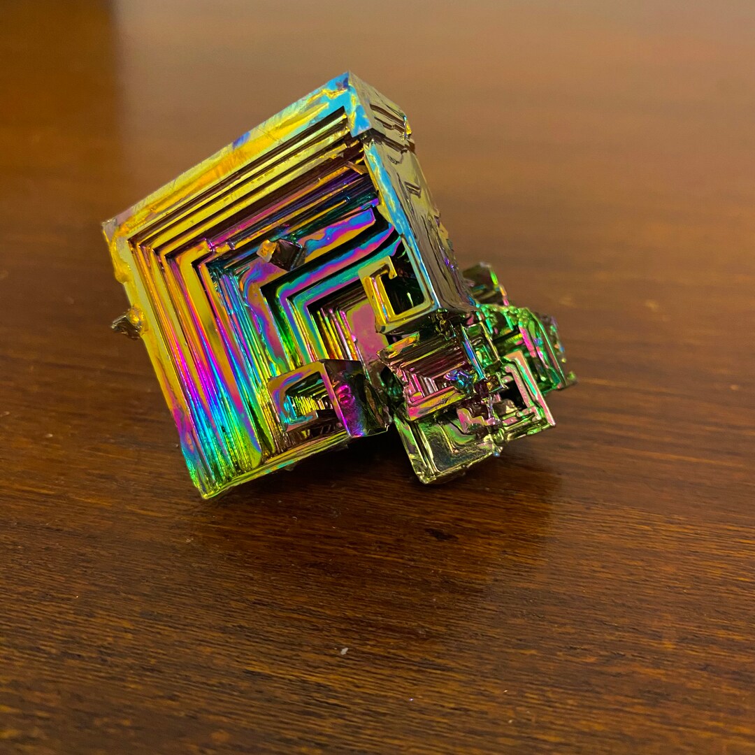 Beautiful Large Colorful Bismuth Crystal - Quantity - 1 - Size - 6.3cm ...