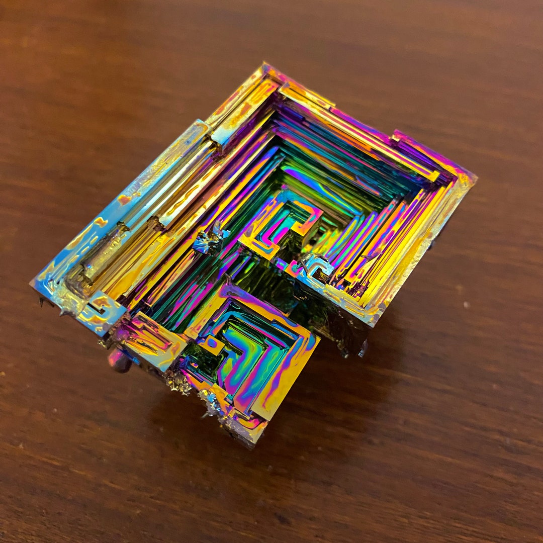 Beautiful Very Large Colorful Bismuth Crystal - Quantity - 1 - Size - 8 ...