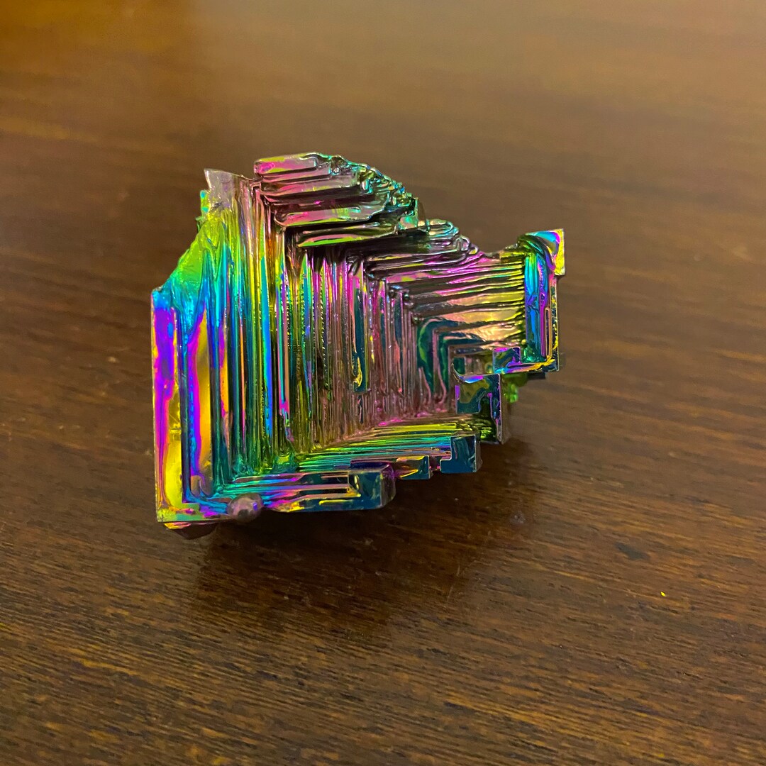 Beautiful Large Colorful Bismuth Crystal - Quantity - 1 - Size - 5.3cm ...