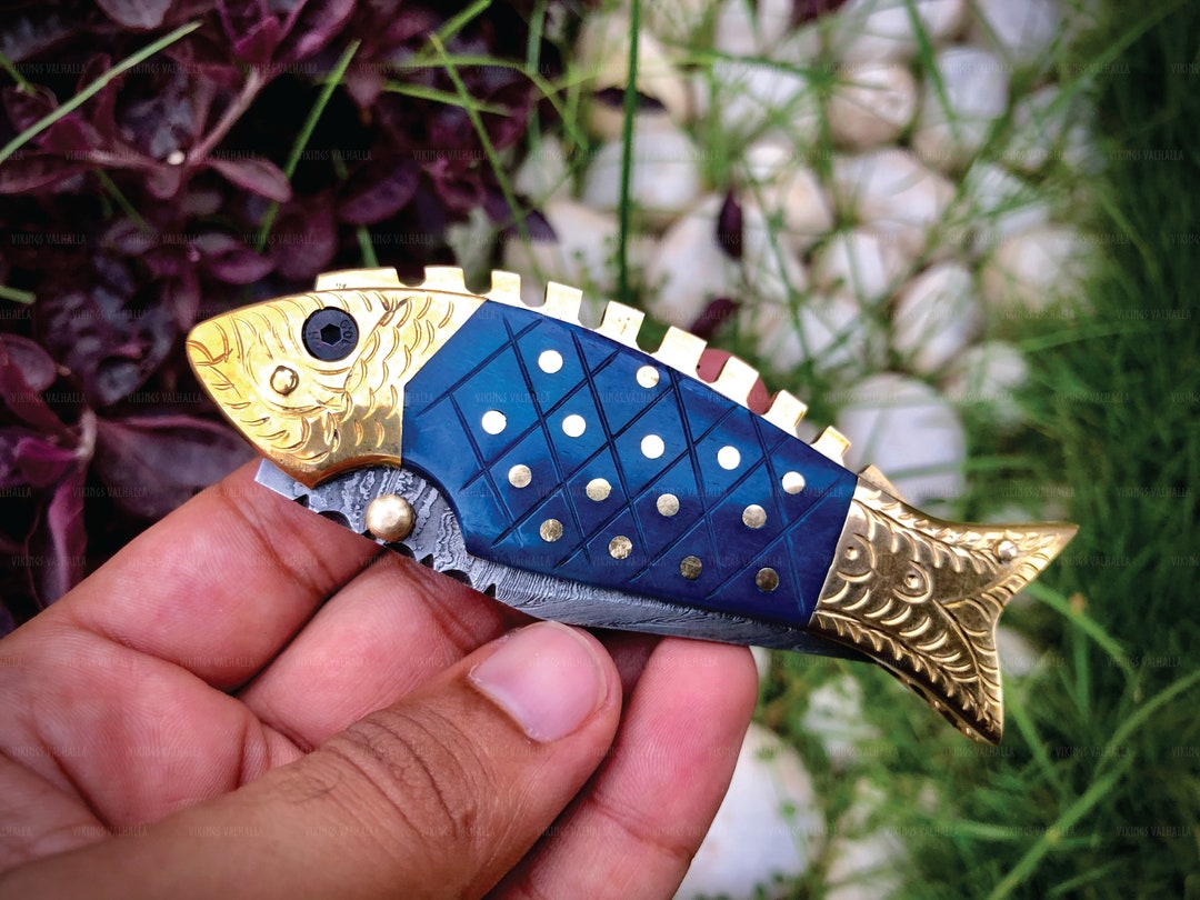 Fishing and Hunting Damascus Pocket Knife With Amazing and Beautiful ...