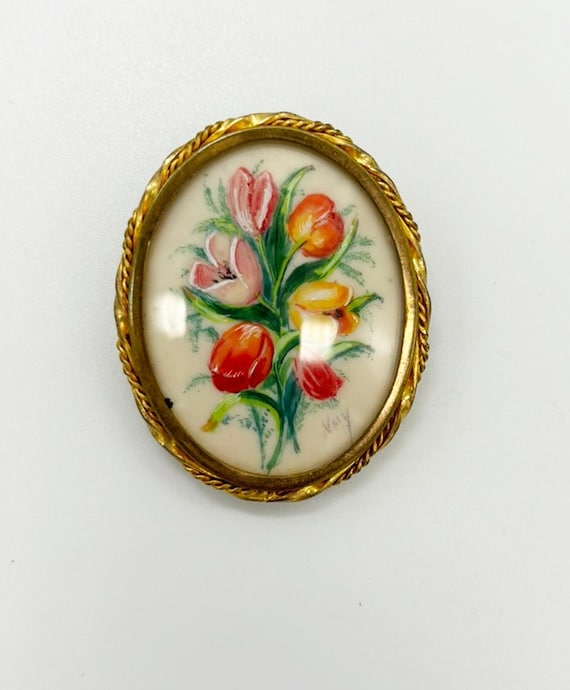 hand painted pin - Gem