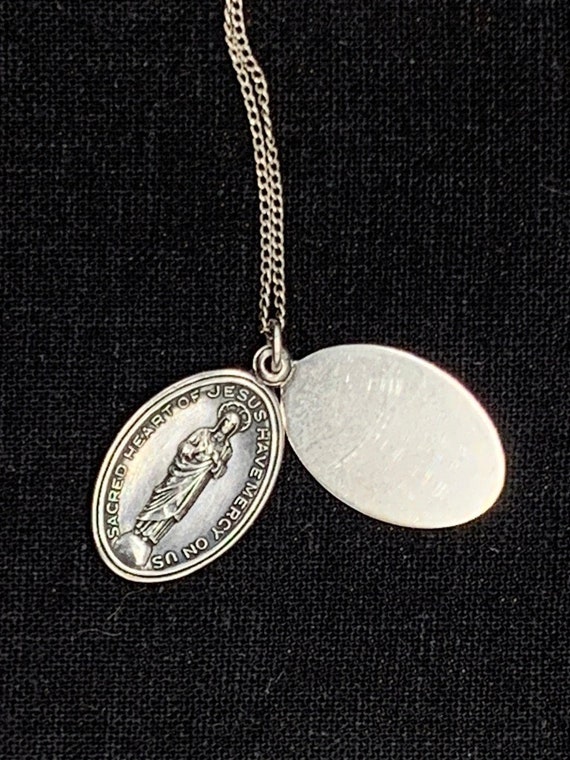 Sterling, Oval Sacred Heart of Jesus Medal - Gem Sterling, Oval Sacred Heart of Jesus Medal - Gem