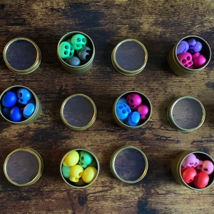 Stitch Stoppers in Gold Window Tin | Stitch Holders | Point Protector ...