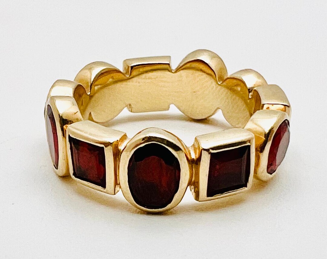 14K Yellow Gold Multi Cut Bezel Set Garnet Eternity Band Ring Size 5 - Etsy