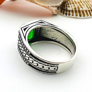Man's Green Emerald Gemstone Handmade Silver Ring, 925 Sterling Silver ...
