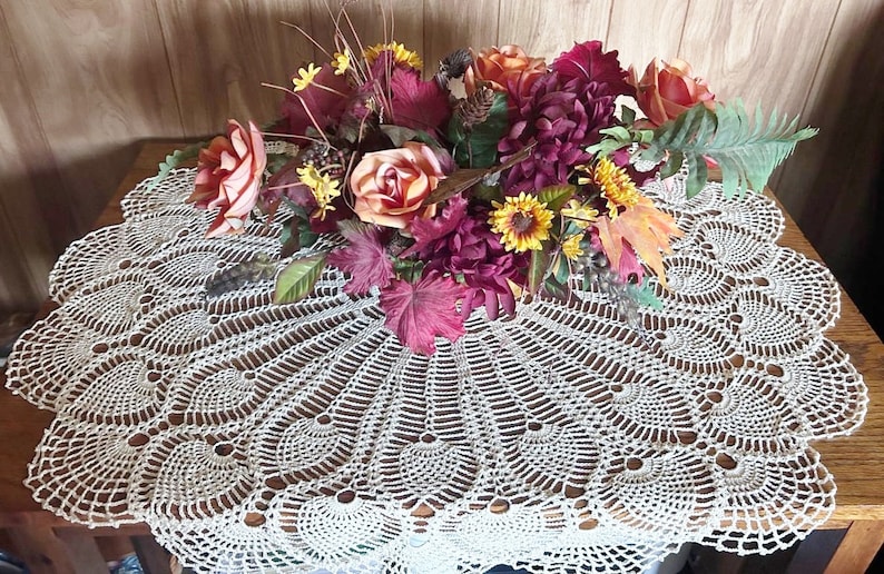 Crochet Pineapple Tablecloth Primitive Shabby Chic Handmade Round ...