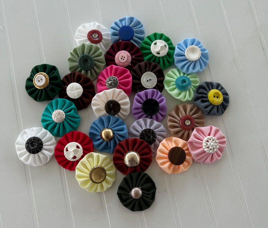 Handmade Cotton Fabric Yo Yos: Colorful Embellishments, Craft Supplies ...