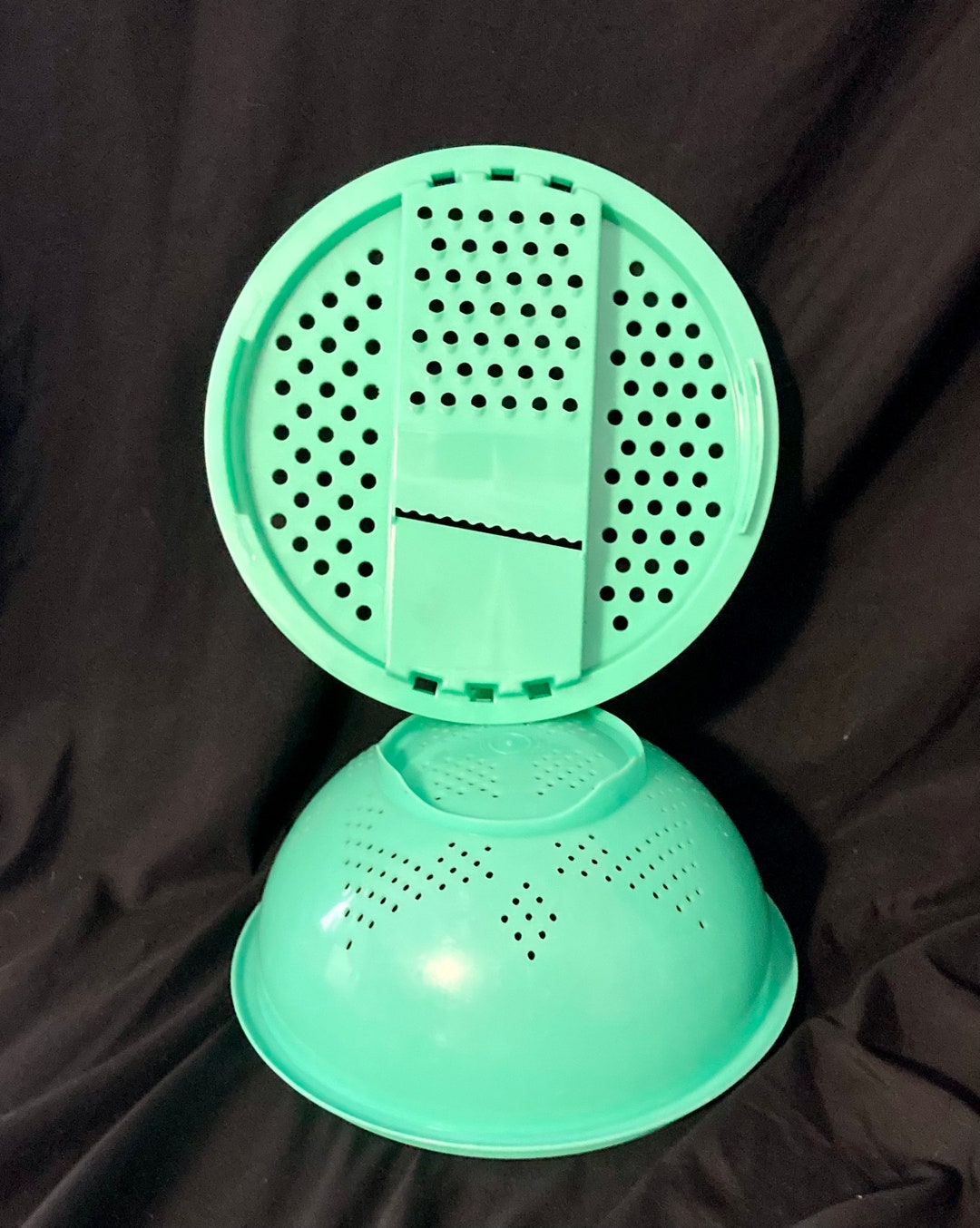 Vtg Tupperware Colander/shredder Set - Etsy