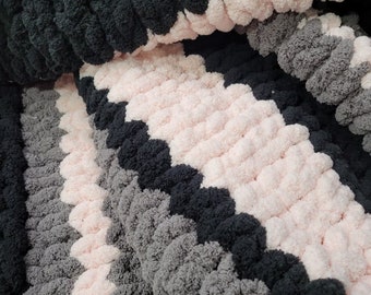 Hand-knit Chunky Blanket | Tri-color (blue, Gray, Cream) - Etsy