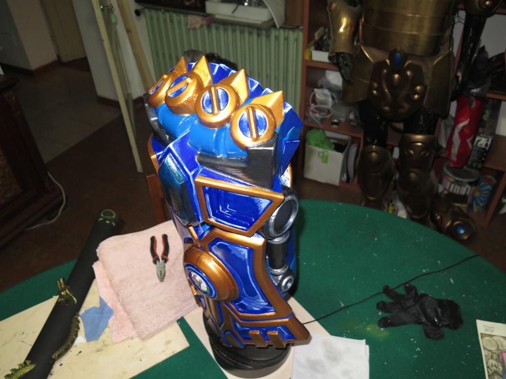 Atlas Gauntlet From League of Legend Arcane Cosplay - Etsy