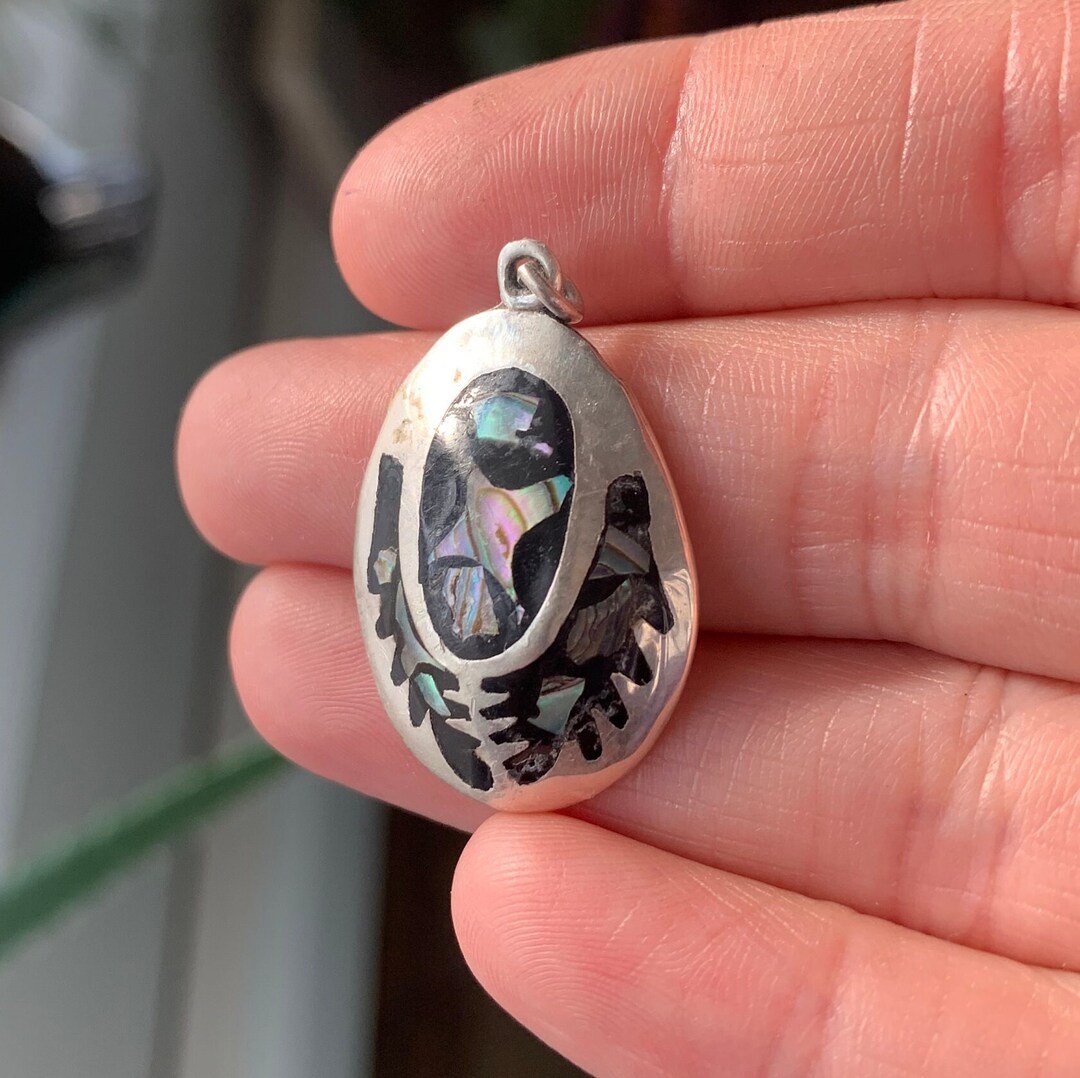 Vintage Aboriginal Designed Sterling Silver Pendant With Shell Inlay ...