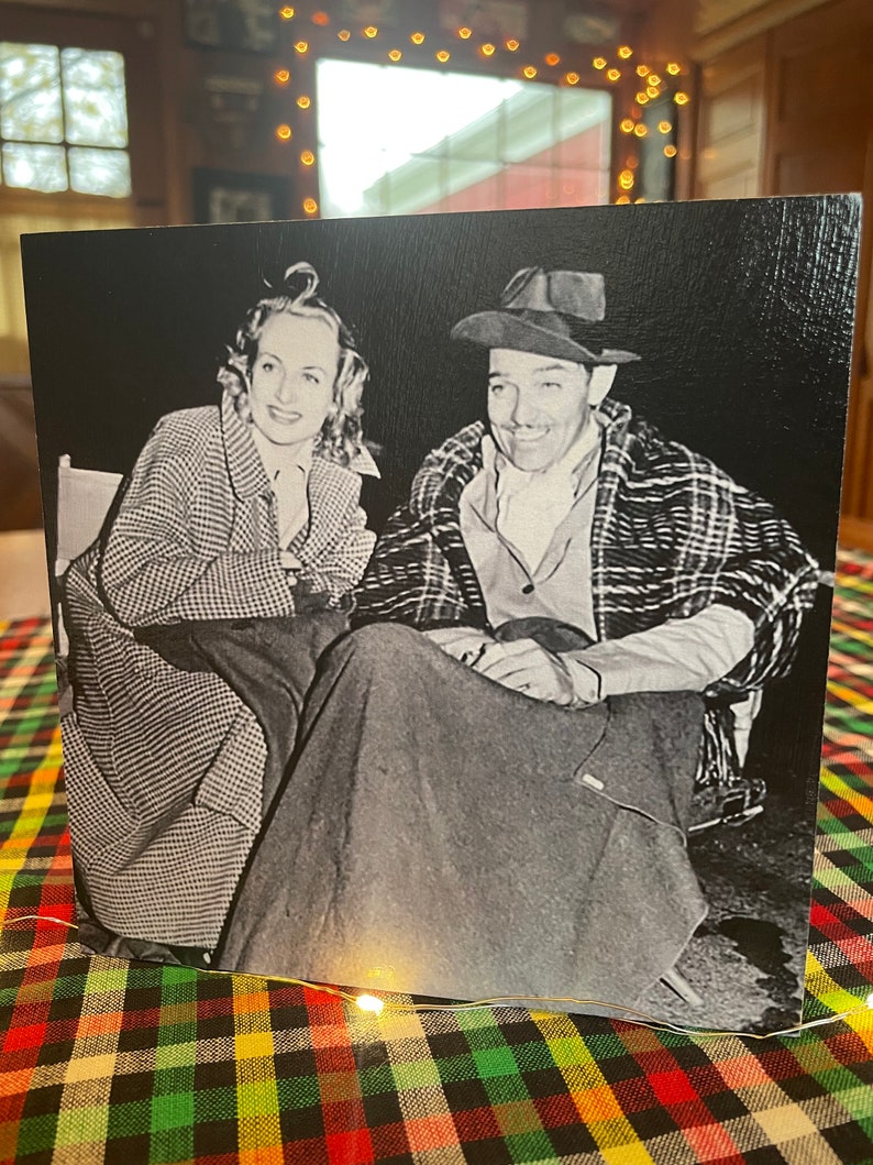 Charming Image of Carole Lombard and Clark Gable With Big Smiles Hand ...