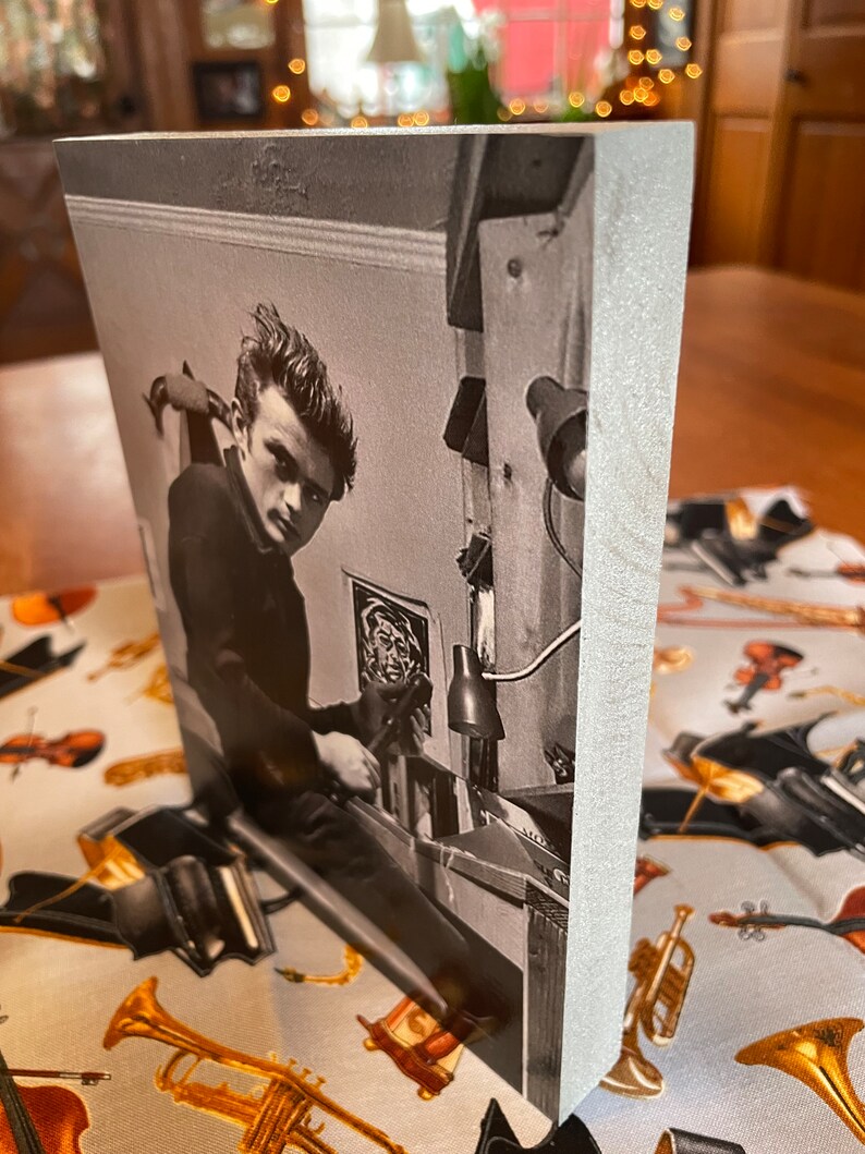 Incredible Image of James Dean in His NYC Apartment Holding His ...