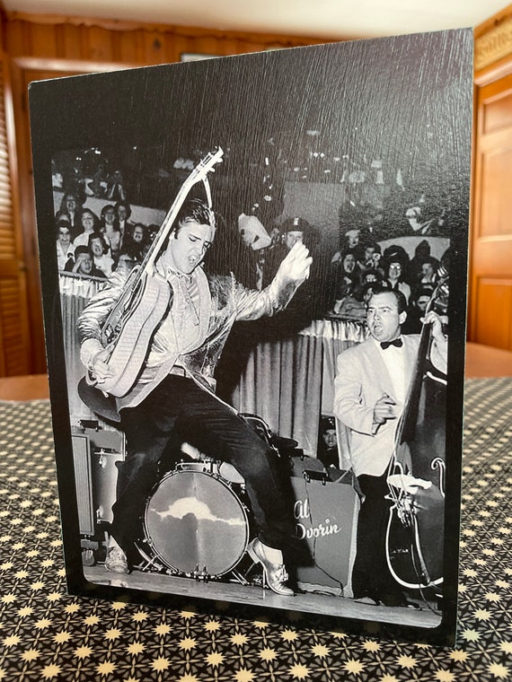 Elvis Presley Dancing On Stage