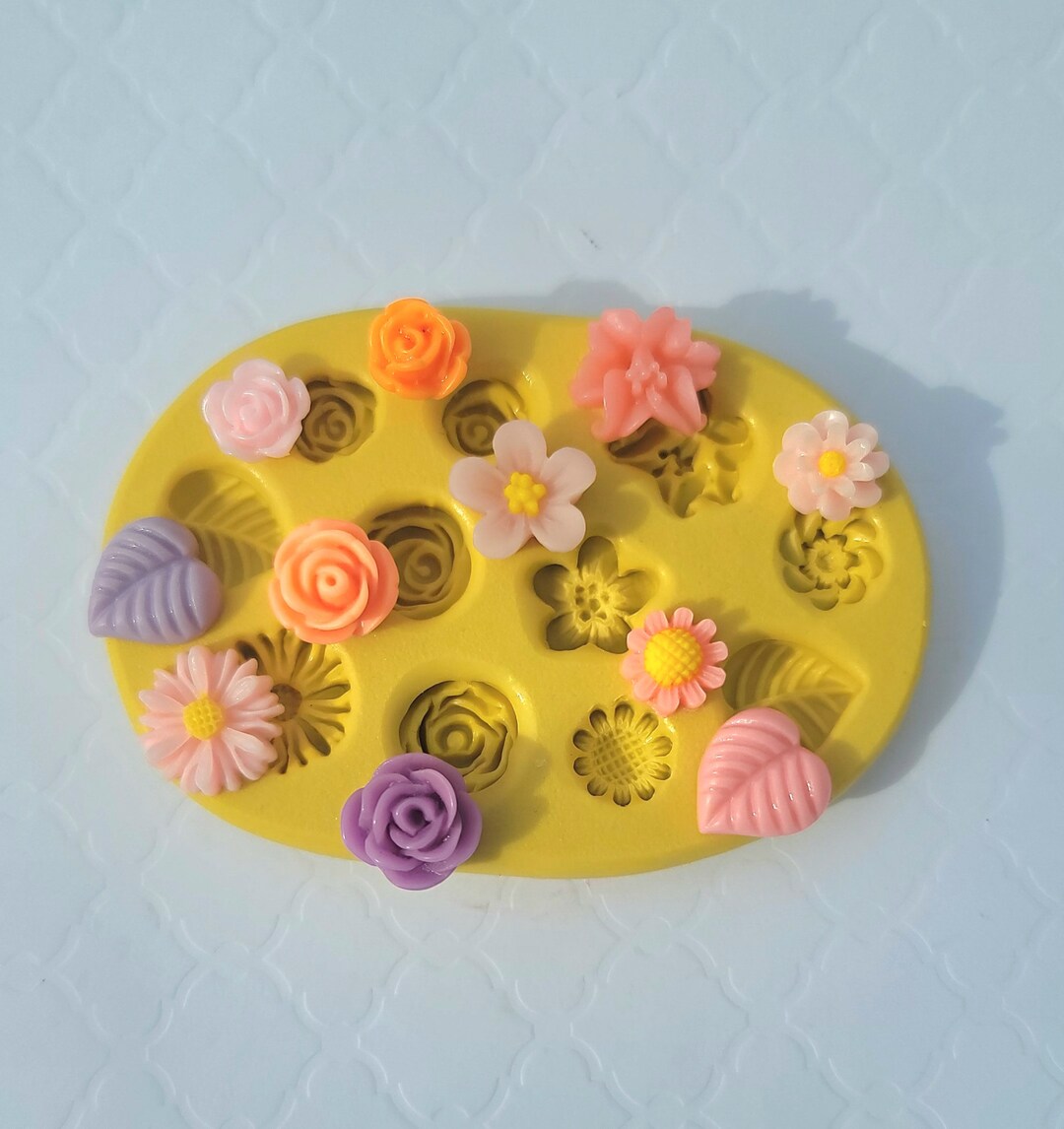Miniature Flowers Silicone Mold: Fondant, Chocolate, Clay, Resin - Etsy