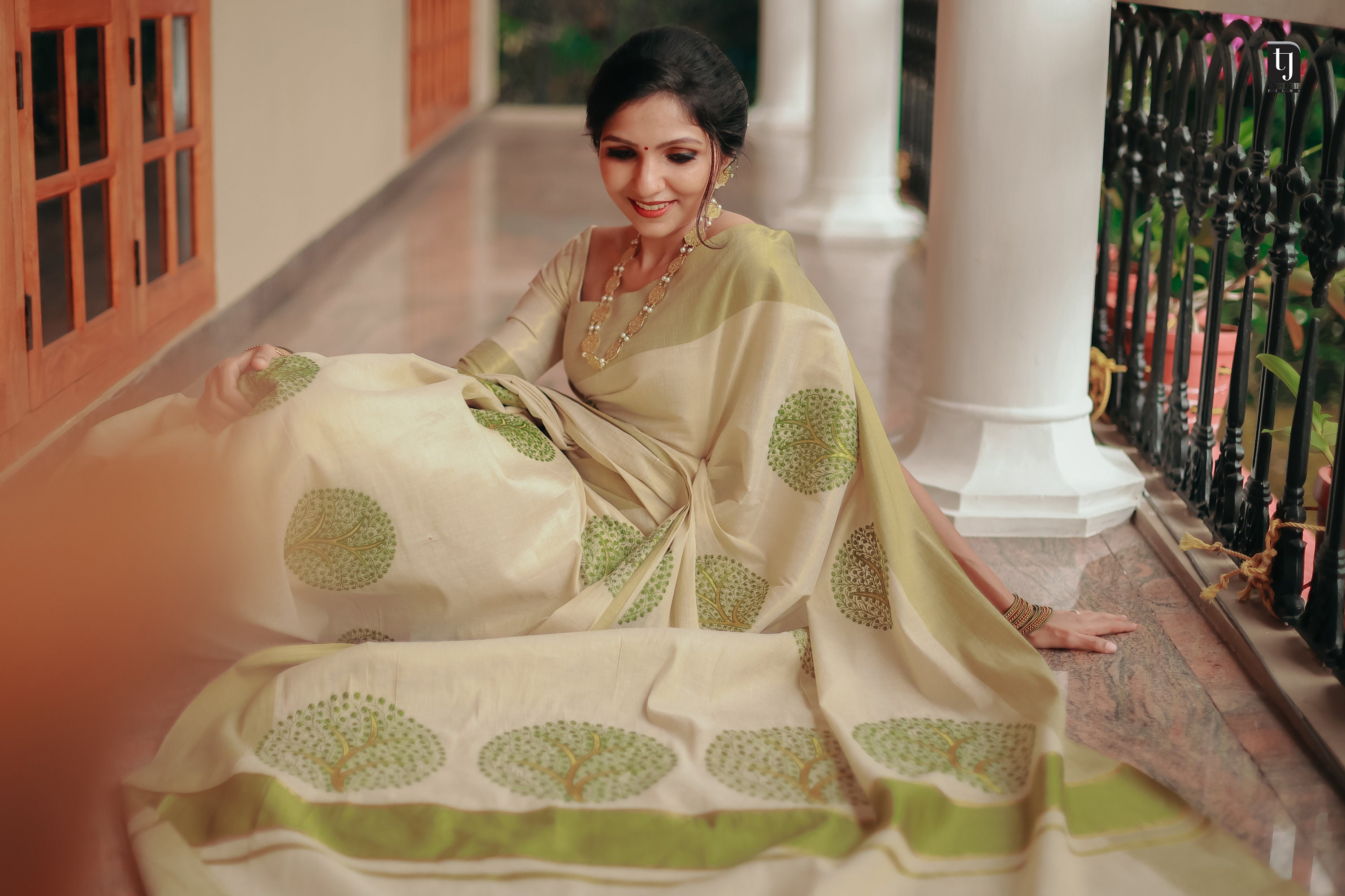 Tissue Embroidery Kerala Saree - Etsy
