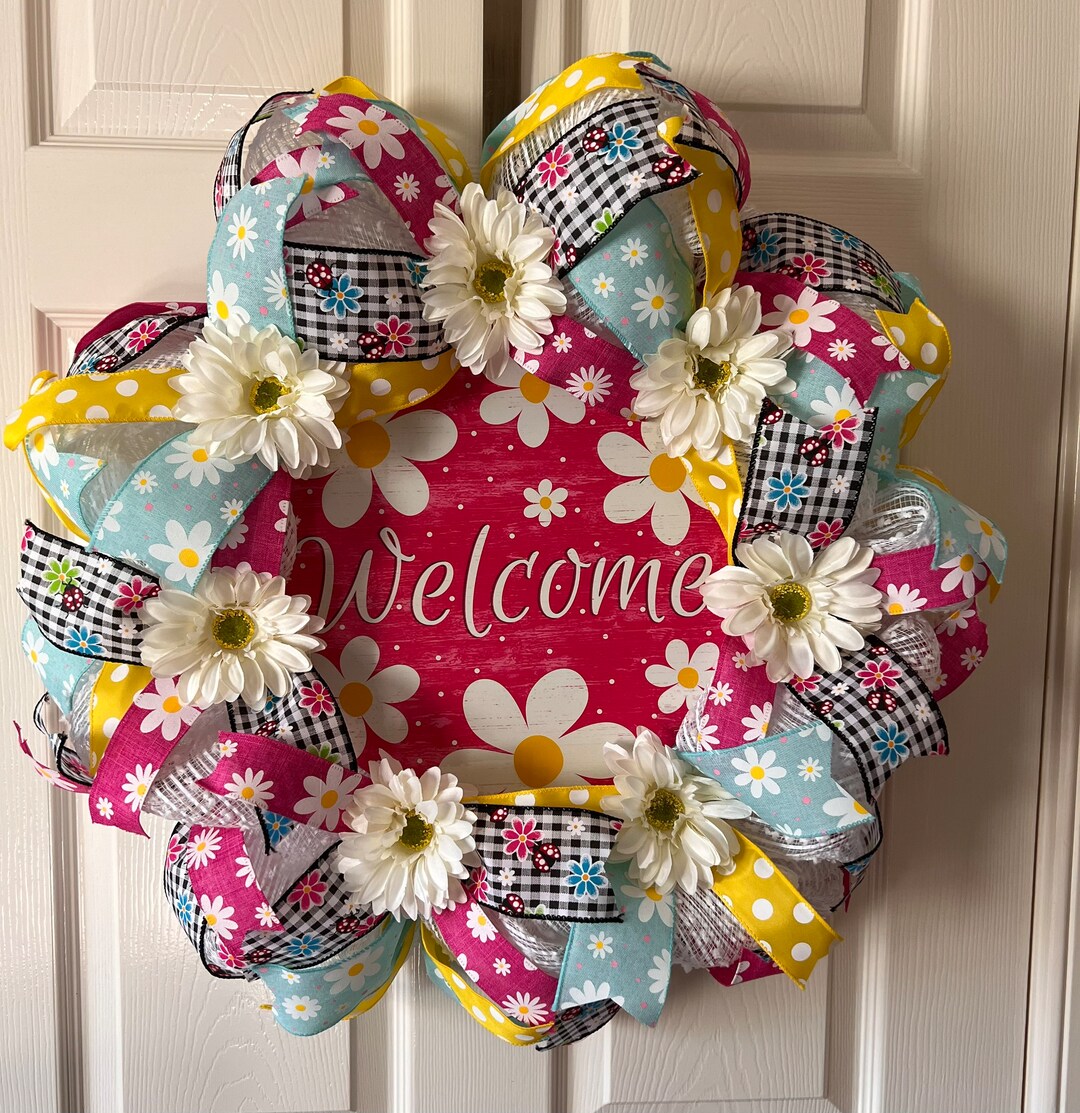 Welcome Front Door Farmhouse Bright Pink and White Wreath With Daisy ...