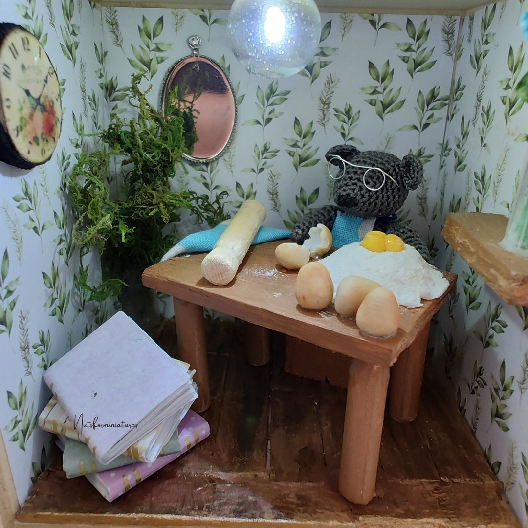 Little Cook Mouse Diorama, Room Box. Dollhouse Miniature Scene in a ...