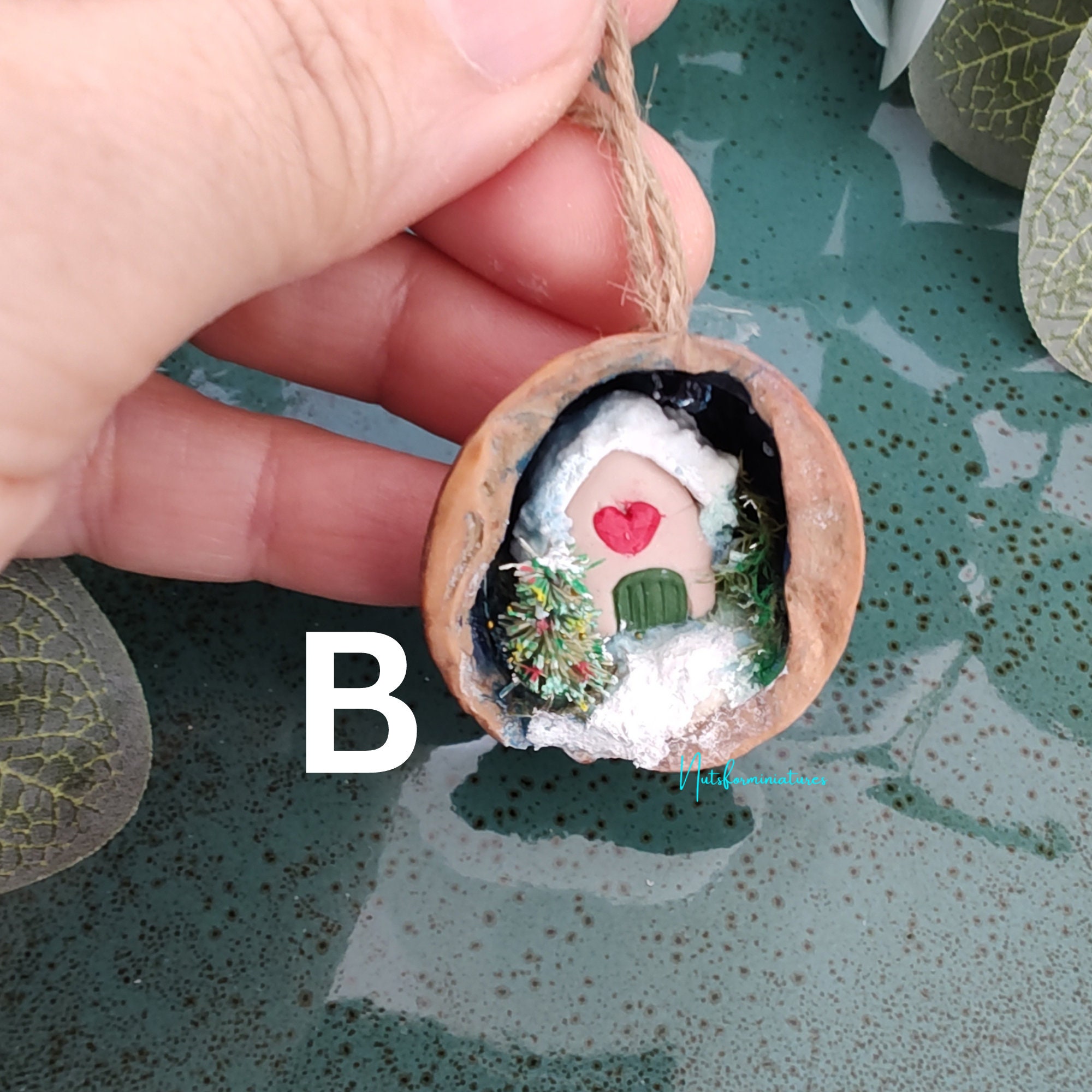 Half Walnut Shell, Christmas Miniature. Collectable Walnut Diorama in a ...