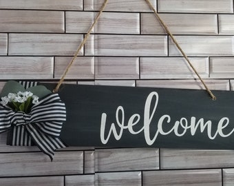Black and White Welcome Sign With Planter - Etsy