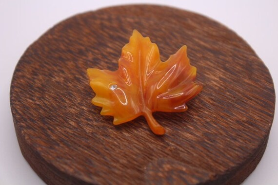 1980 Avon Maple Leaf Marbled Butterscotch Lucite Rhin… - Gem