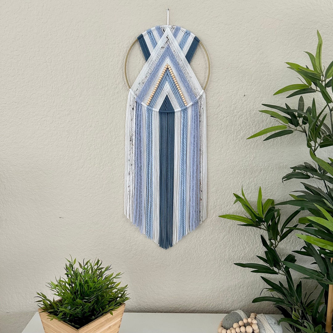 Blue and White Beaded Wall Hanging, Retro Macrame Decor, Beaded Yarn ...