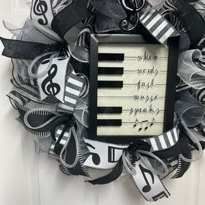 Music Wreath, Black and White Wreath, Gift Idea, Music Note Wreath ...