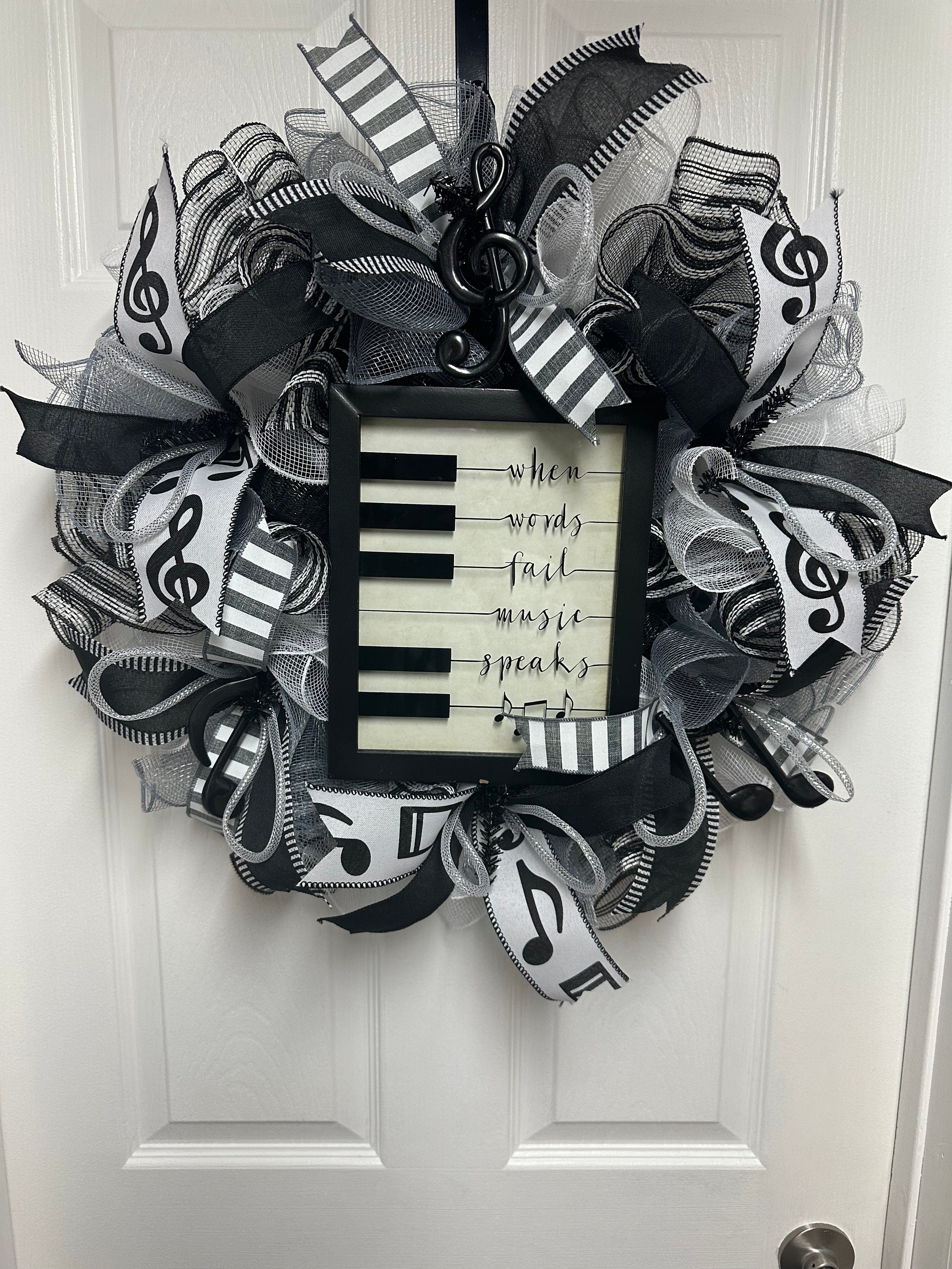 Music Wreath, Black and White Wreath, Gift Idea, Music Note Wreath ...