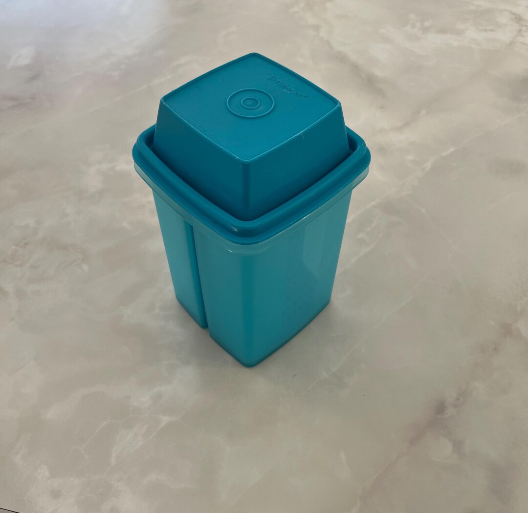 Tupperware Pick-a-deli Pickle Olive Jalapeño Container Keeper Turquoise ...