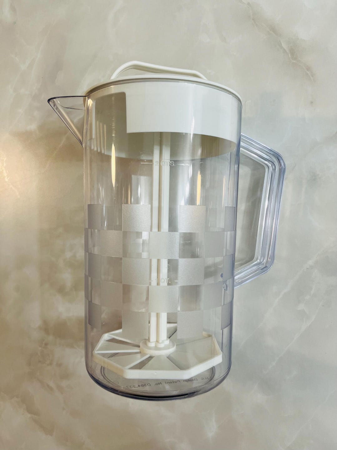 The Pampered Chef 2 Quart Quick-stir Pitcher 2270 Checkerboard Pattern ...