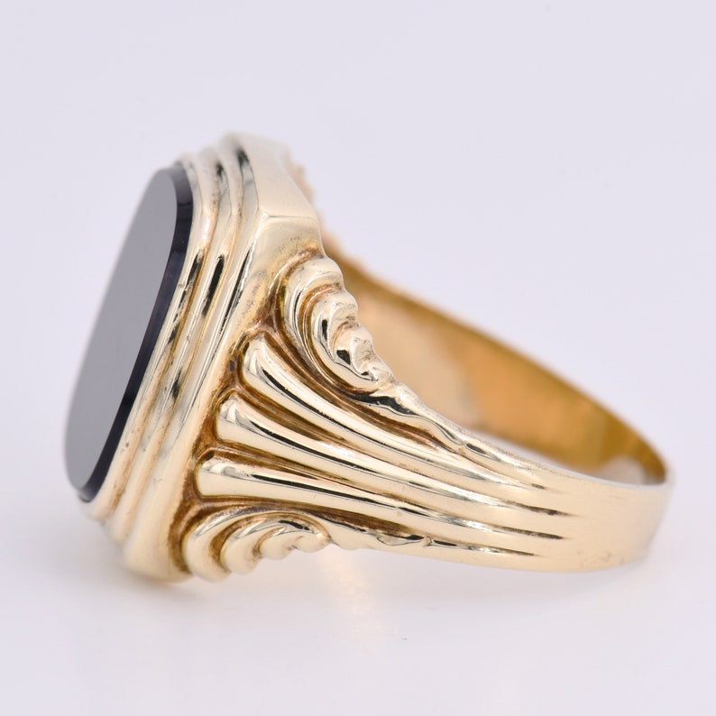 Gr. 67 Elegant Antique Art Deco Men's Seal Ring in Yellow Gold 333 / 8K ...