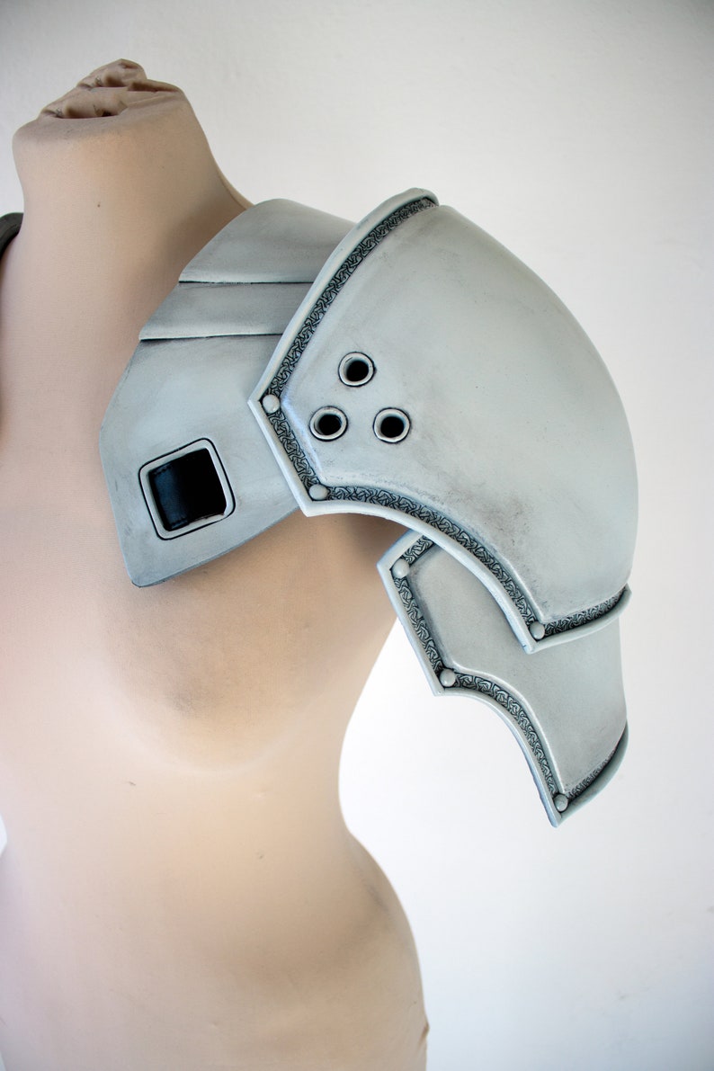 Sephiroth Ff7 Remake Pauldrons Made to Measure - Etsy