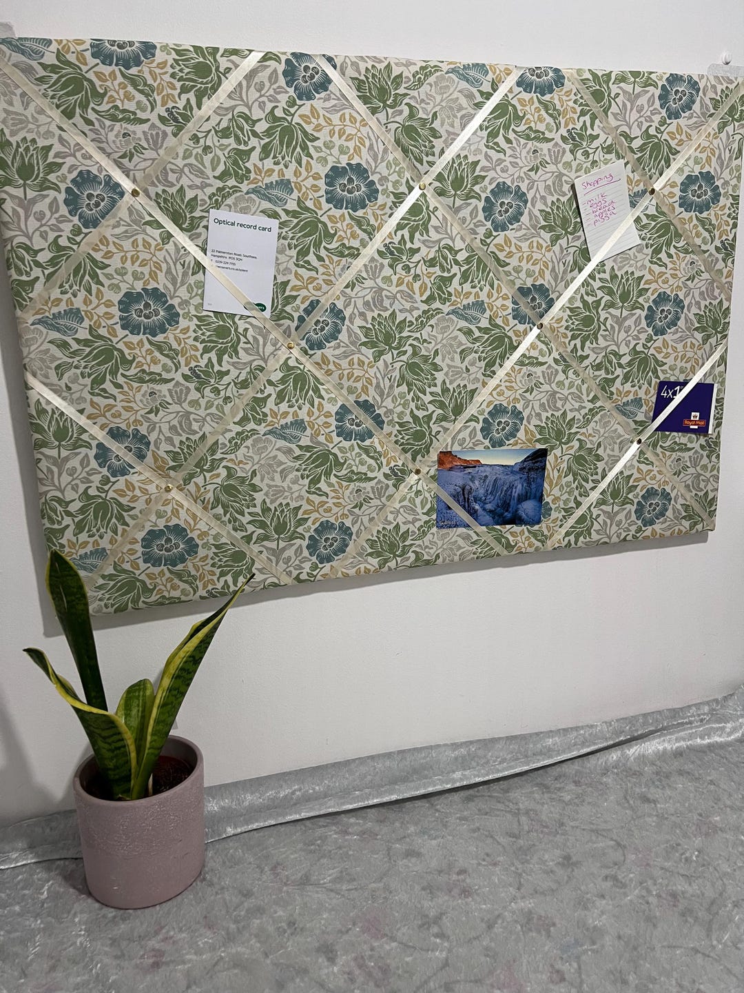 Hibiscus Mallow Flowers Padded Fabric Notice Memo Board in Apple ...