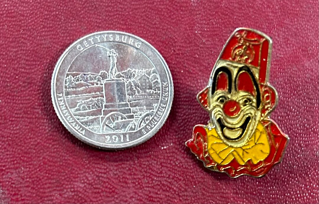Happy Clown Lapel Pin ~ Vintage Circus - Etsy